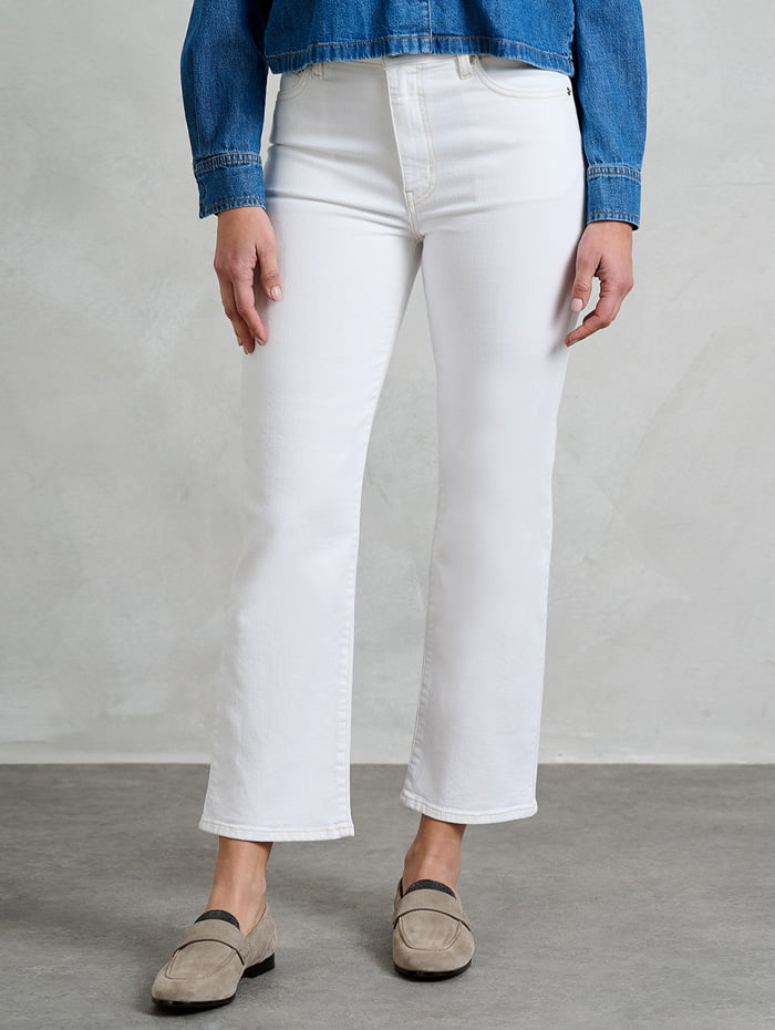 How to style straight leg jeans | Trilogy
