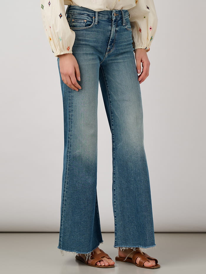 How to style wide leg jeans | Trilogy