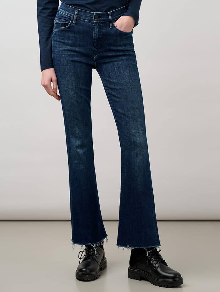 How to style cropped jeans for women | Trilogy