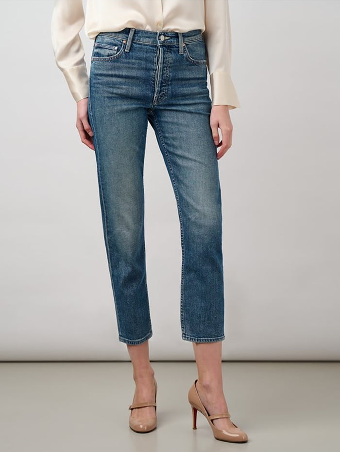 How to Style Mom Jeans | Trilogy Stores