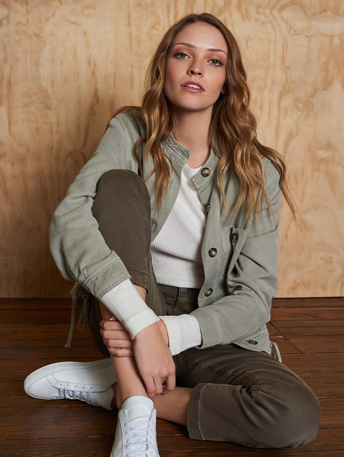 How to Style Cargos | Trilogy Stores