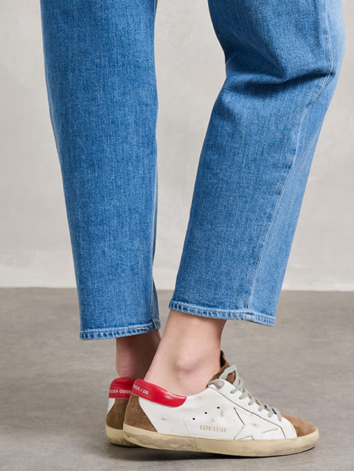 Trilogy Stores | How to Style Barrel Leg Jeans