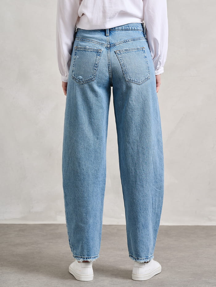 Trilogy Stores | How to Style Barrel Leg Jeans